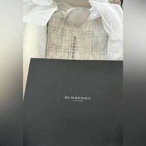 Burberry | Bags | Burberry London Vintage Nova Check Tote Wcertificate ...